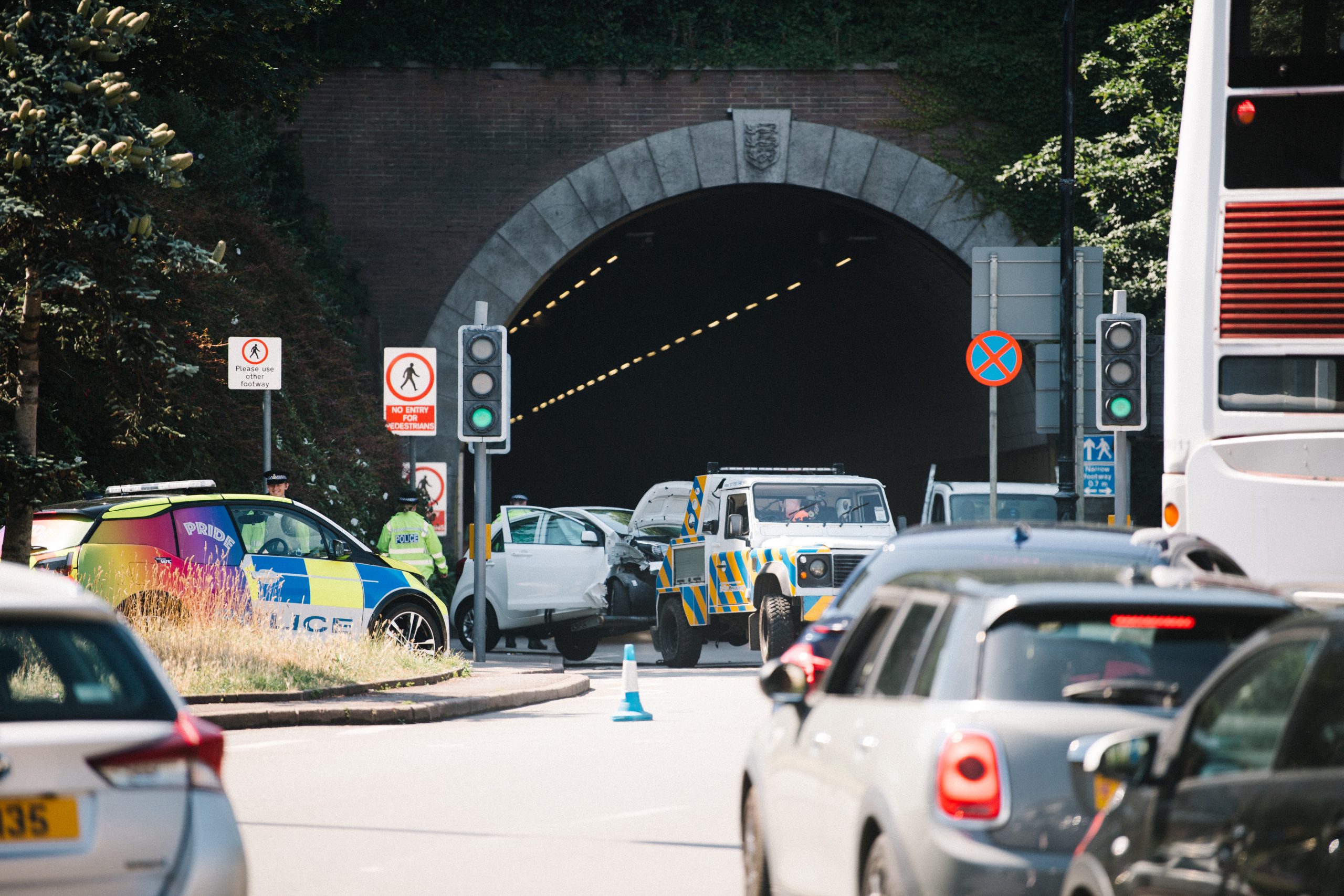 "Minor" injuries after Green Street crash - Jersey Evening Post